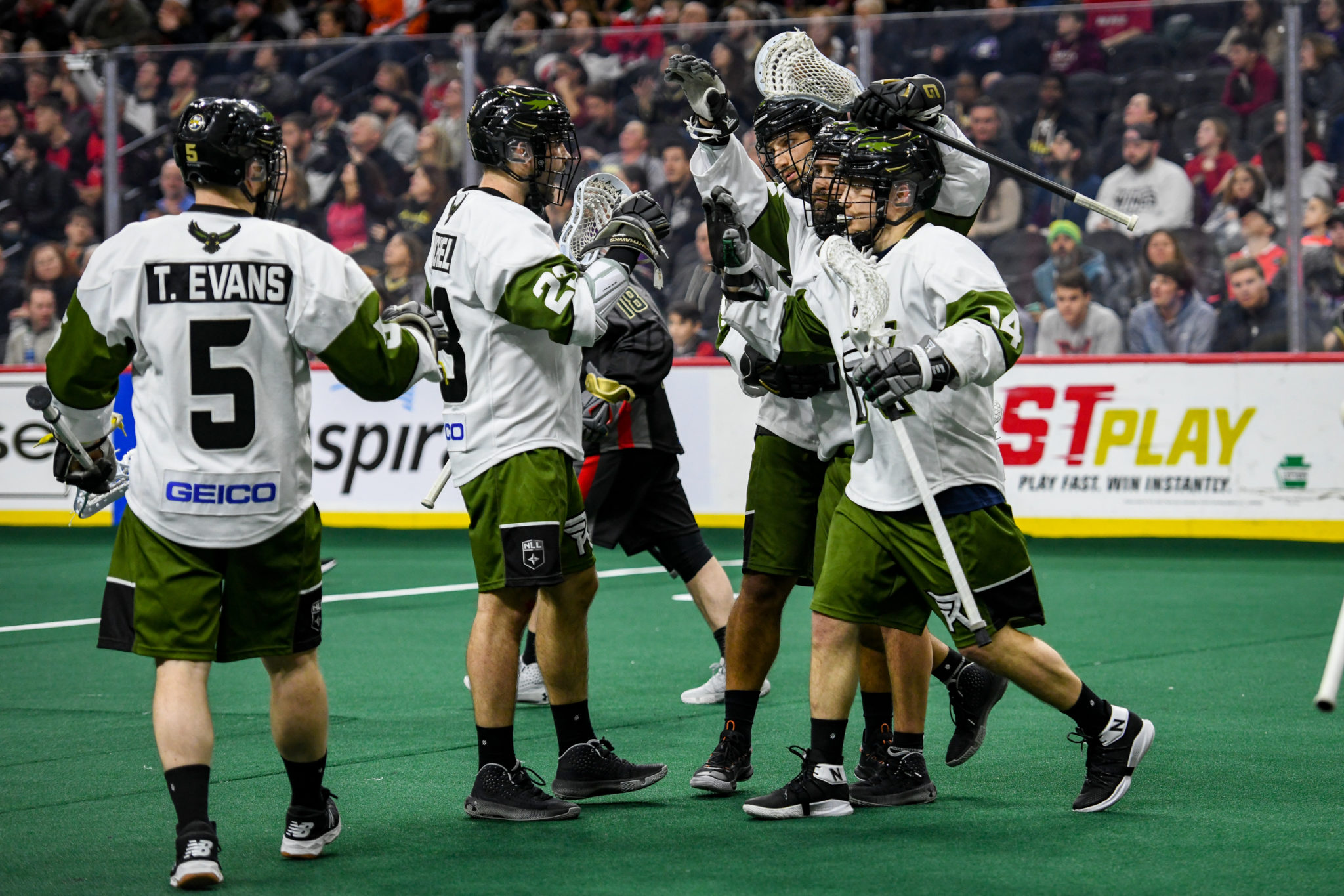 GAME PREVIEW: 'HAWKS, BANDITS RESTORE RIVALRY TONIGHT IN BUFFALO ...